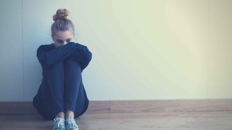 15 Signs of Negative Energy at Home + How to Finally Clear It ...