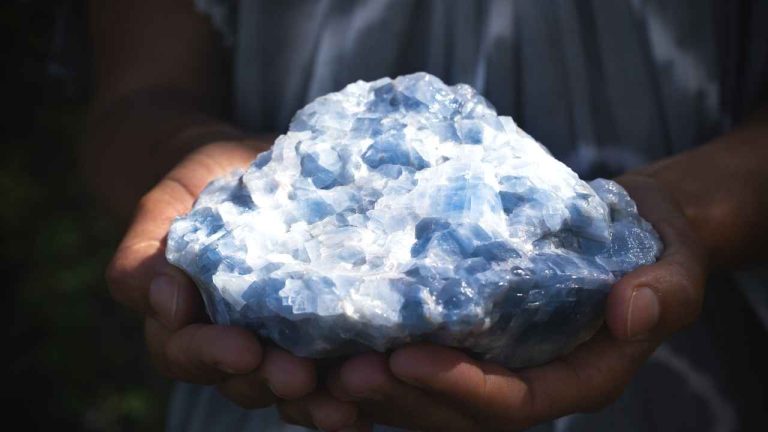5 Blue Calcite Metaphysical Healing Properties + Usage Guide ...