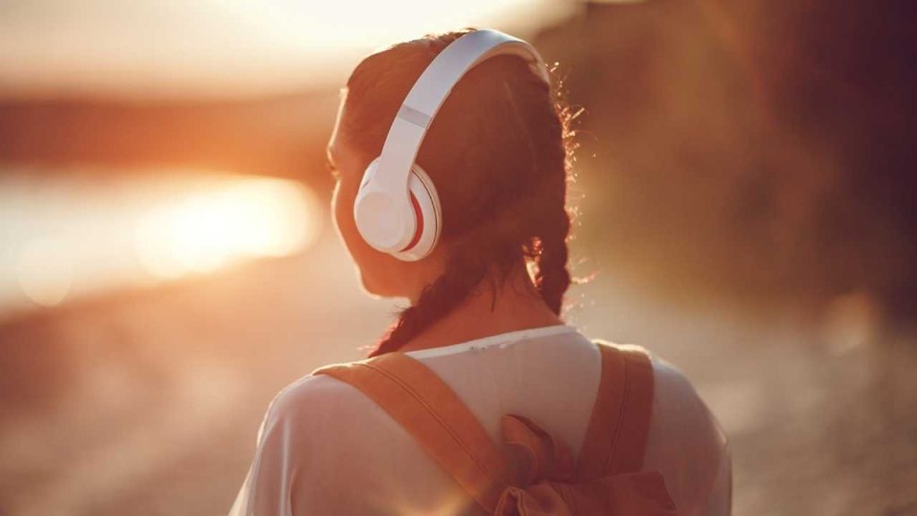 High Vibration Music: What It Is (6 Types & 6 Uses) - Subconscious Servant