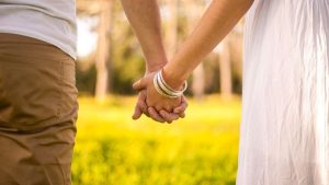 21 Signs Of An Instant Connection With Someone - Subconscious Servant