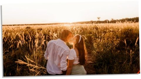 21 Signs You Share a Deep Soul Connection With Someone - Subconscious ...