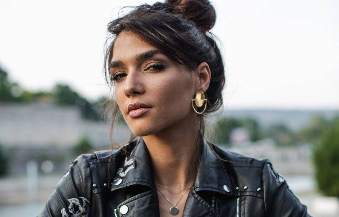 11 Signs You’re a Rebel Who Dances to Their Own Tune - Subconscious Servant